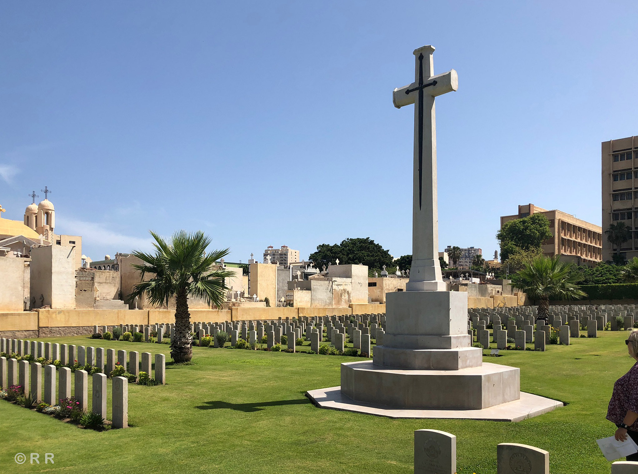 Alexandria (Chatby) Millitary and War Memorial Cemetery in Egypt ...