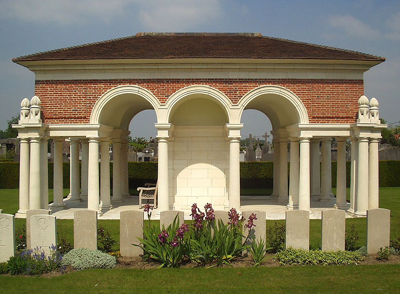 Bethune Town Cemetery in France | Rutland Remembers