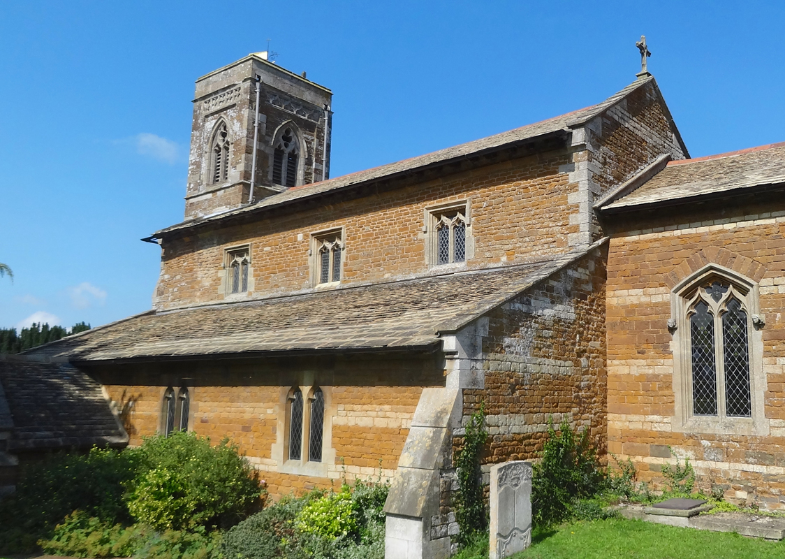 Ridlington (SS. Mary Magdelene and Andrew) Churchyard and War Memorial ...